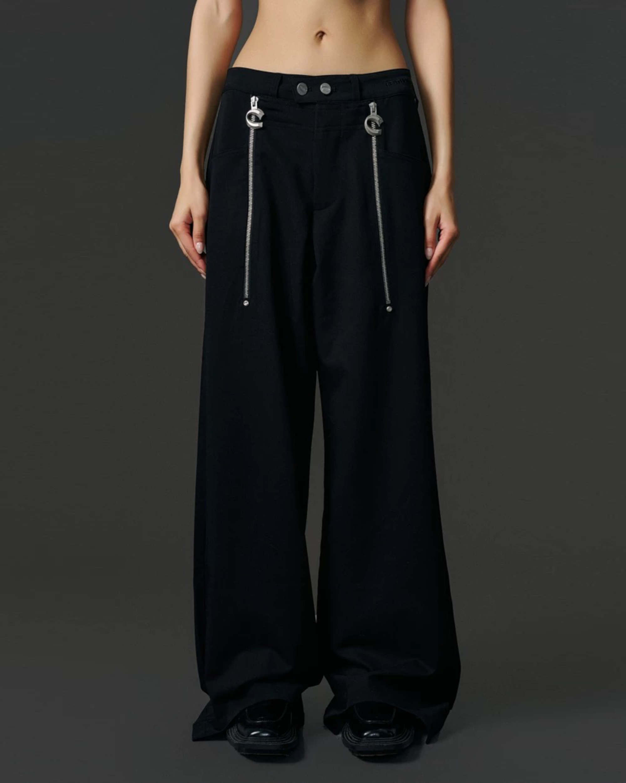 RESTUCCO PANTS – BACKSTAGE